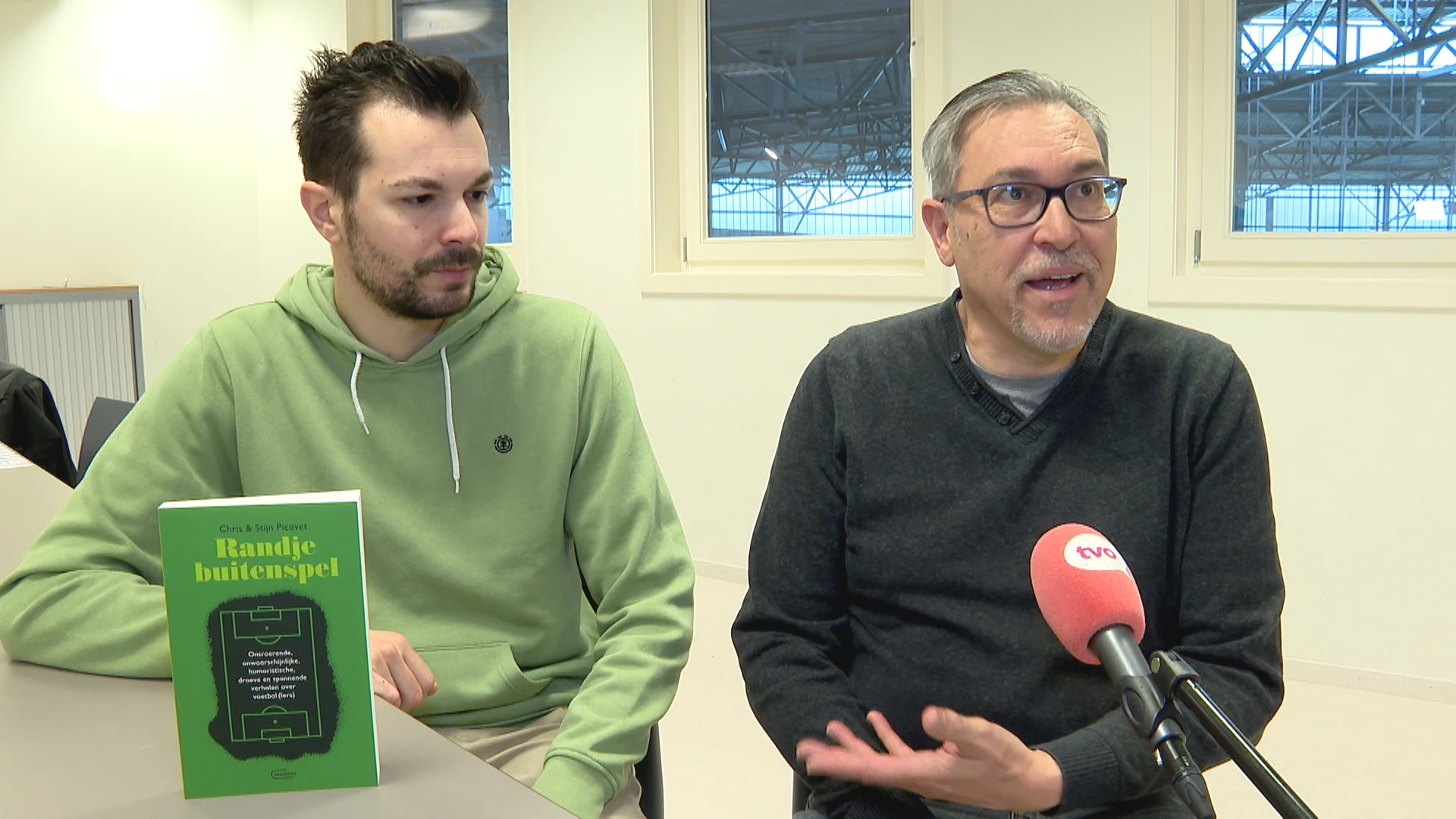 Vader en zoon Picavet brengen onbekende voetbalverhalen uit in het boek ... Vader en zoon Picavet brengen onbekende voetbalverhalen uit in het boek ...