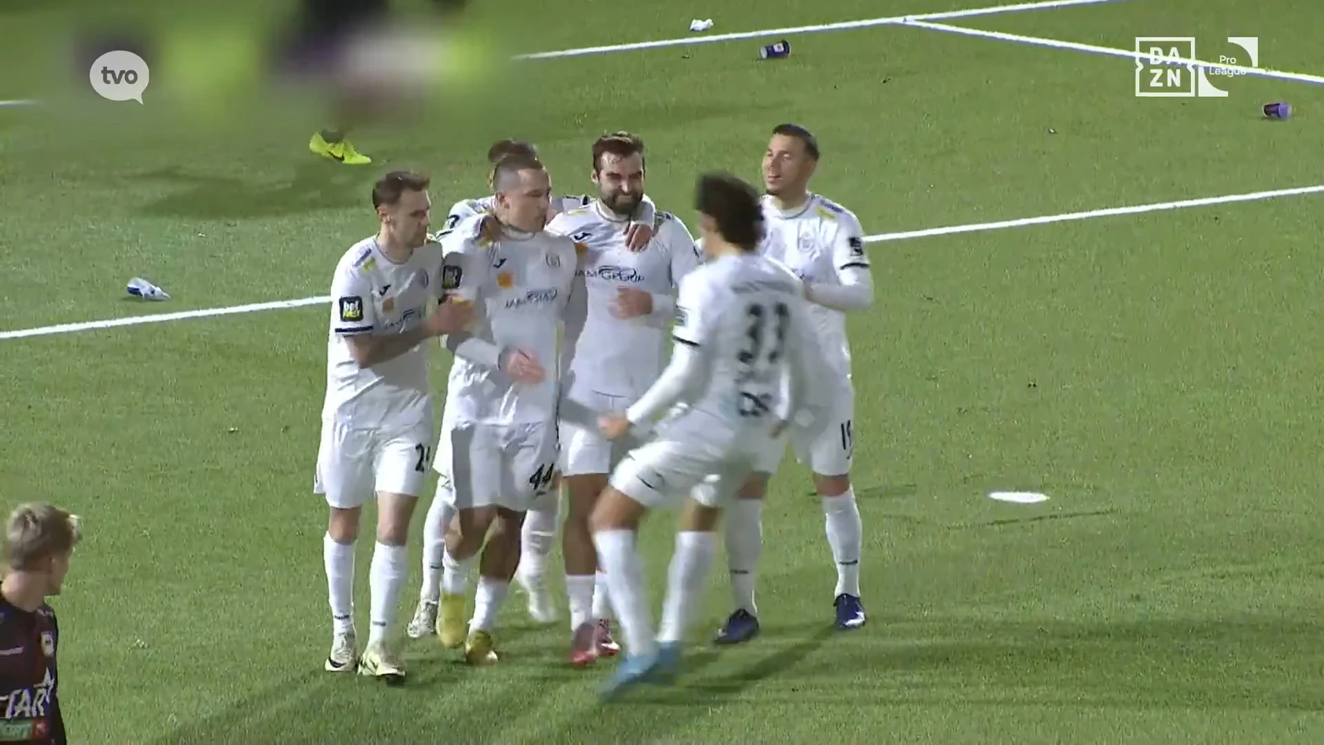 Blijft Radja Nainggolan bij Sporting Lokeren? "Radja is te belangrijk ...